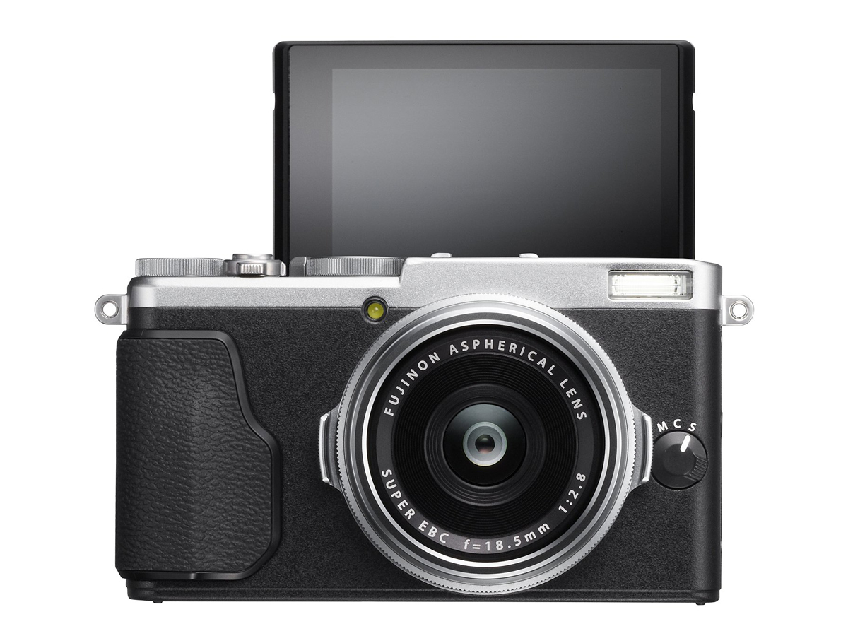 Fujifilm FinePix X70 - Pixinfo.com